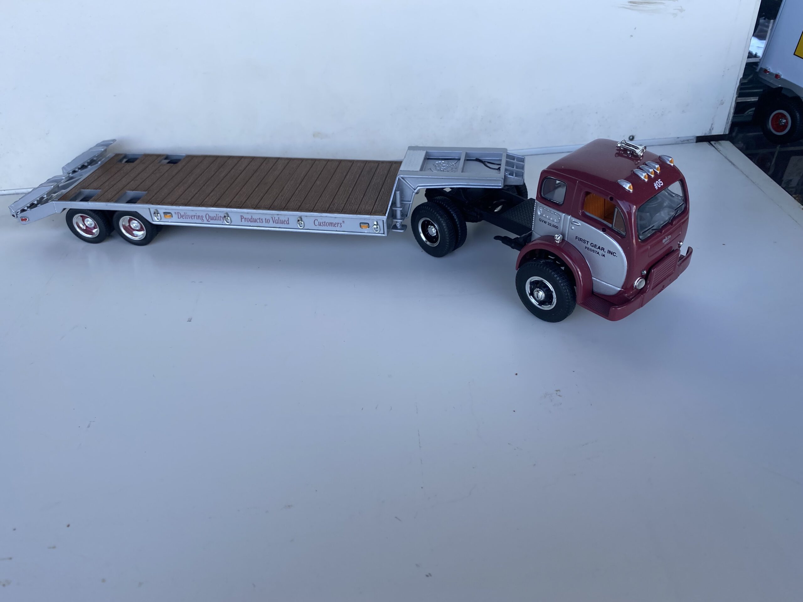 1st Gear White flatbed "1st Gear" #456 - Big Bill's Die Cast