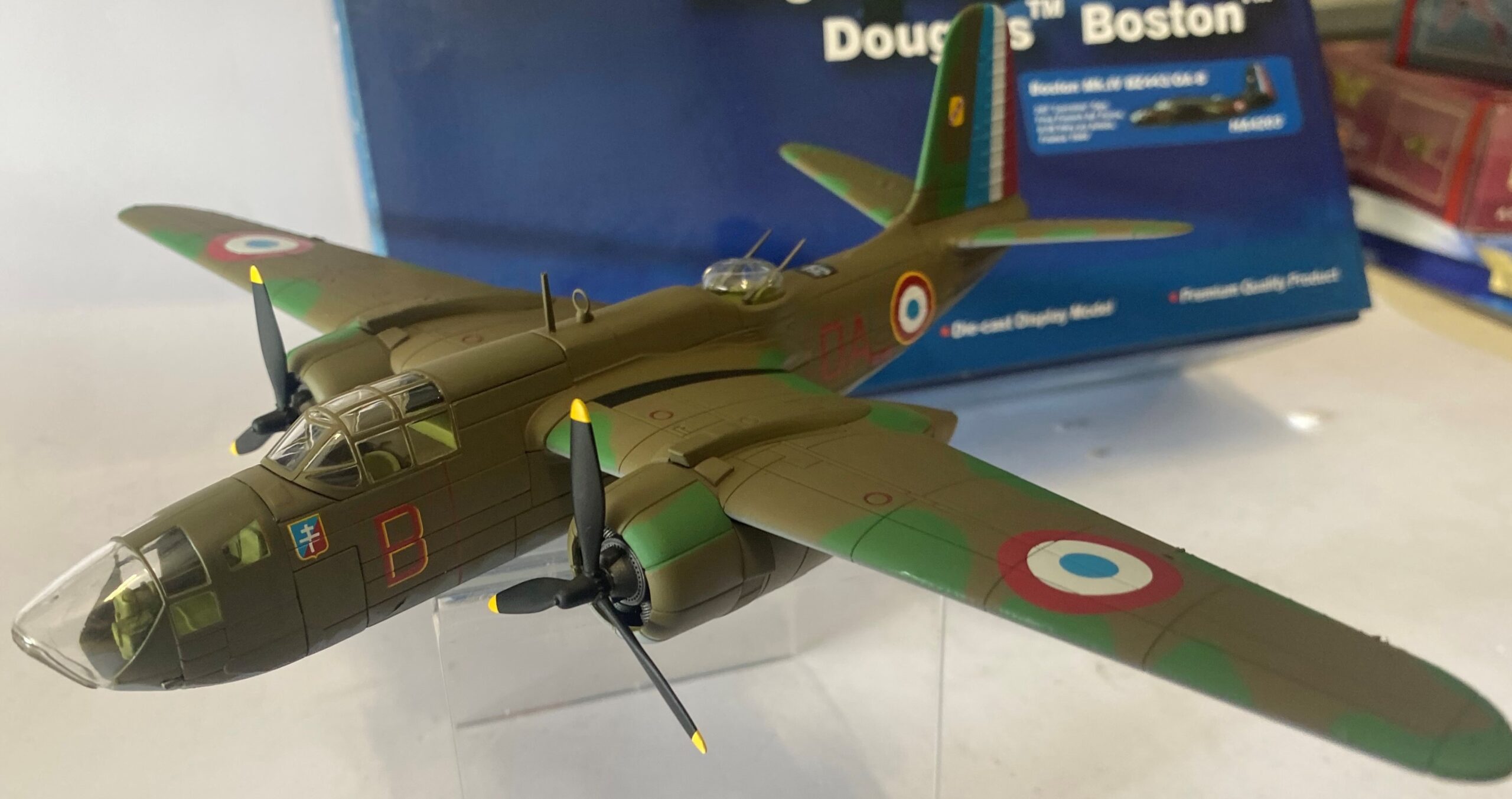 Hobby Master Douglas "Boston MKIV " (Free French) 1:72 #4203 hm108 ...