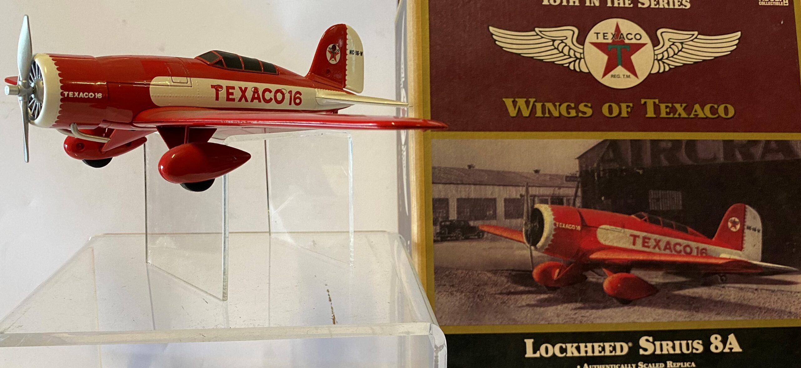 Ertl Lockheed Sirius 8A TEXACO #18 - Big Bill's Die Cast