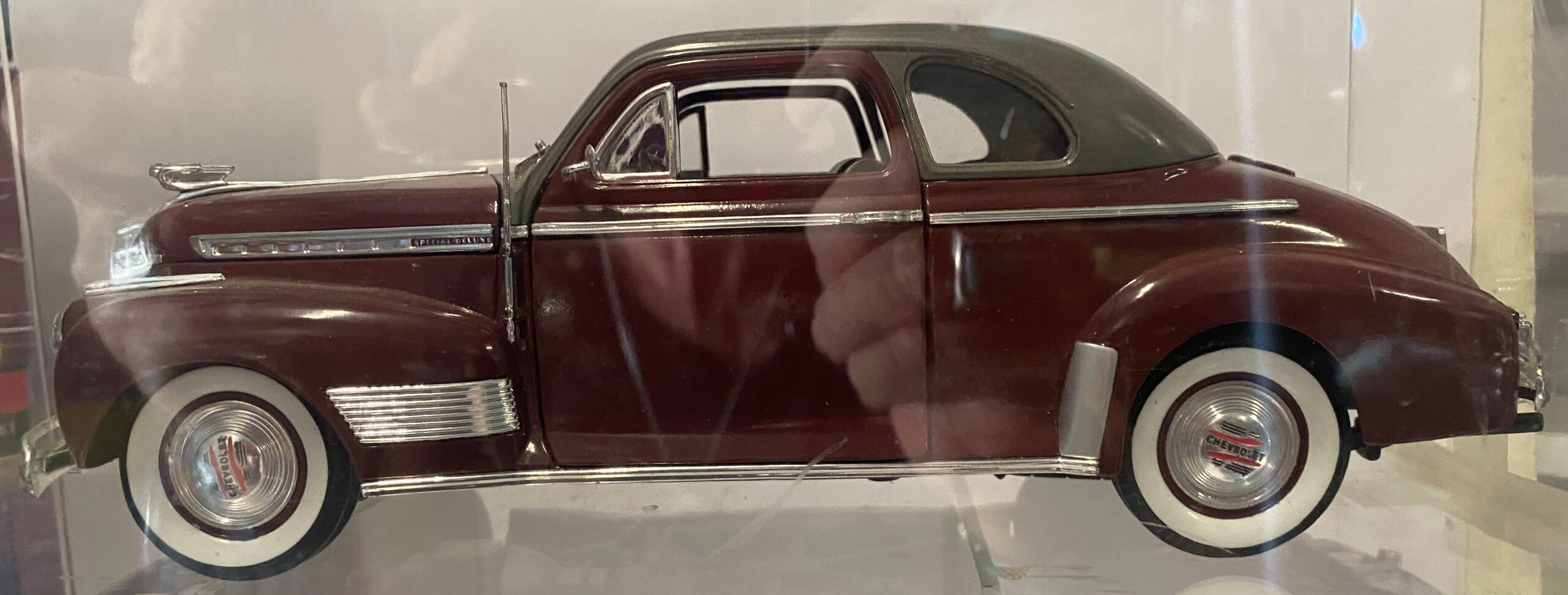 Universal Hobbies '41 Chevy Coupe (Very Rare ) 1:18 - Big Bill's Die Cast