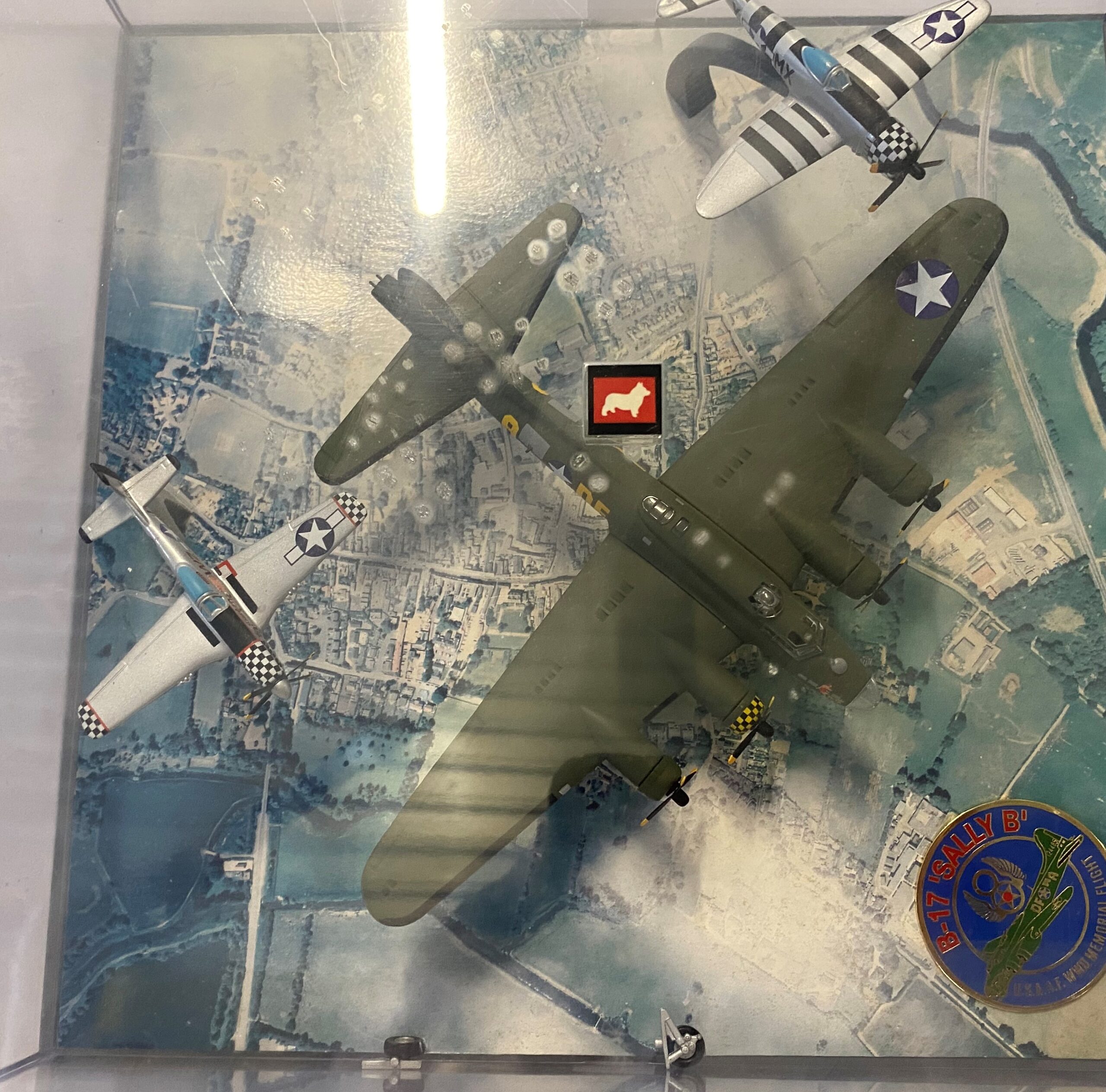 Corgi WW2 Memorial Flight B-17 "Sally B" & P-51& P-47 1:144 - Big Bill ...