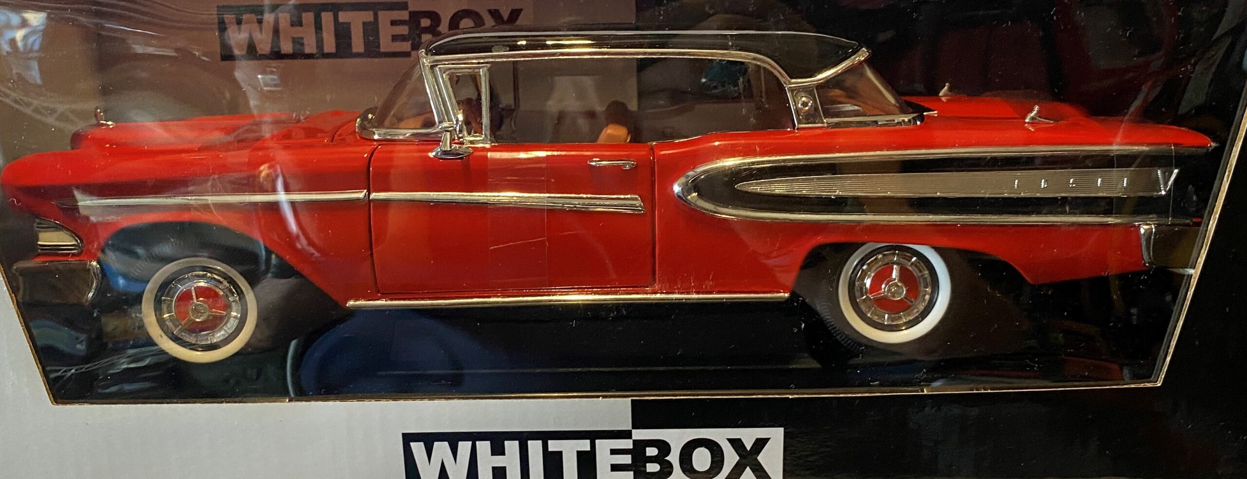 White Box '58 Edsel 1:18 - Big Bill's Die Cast