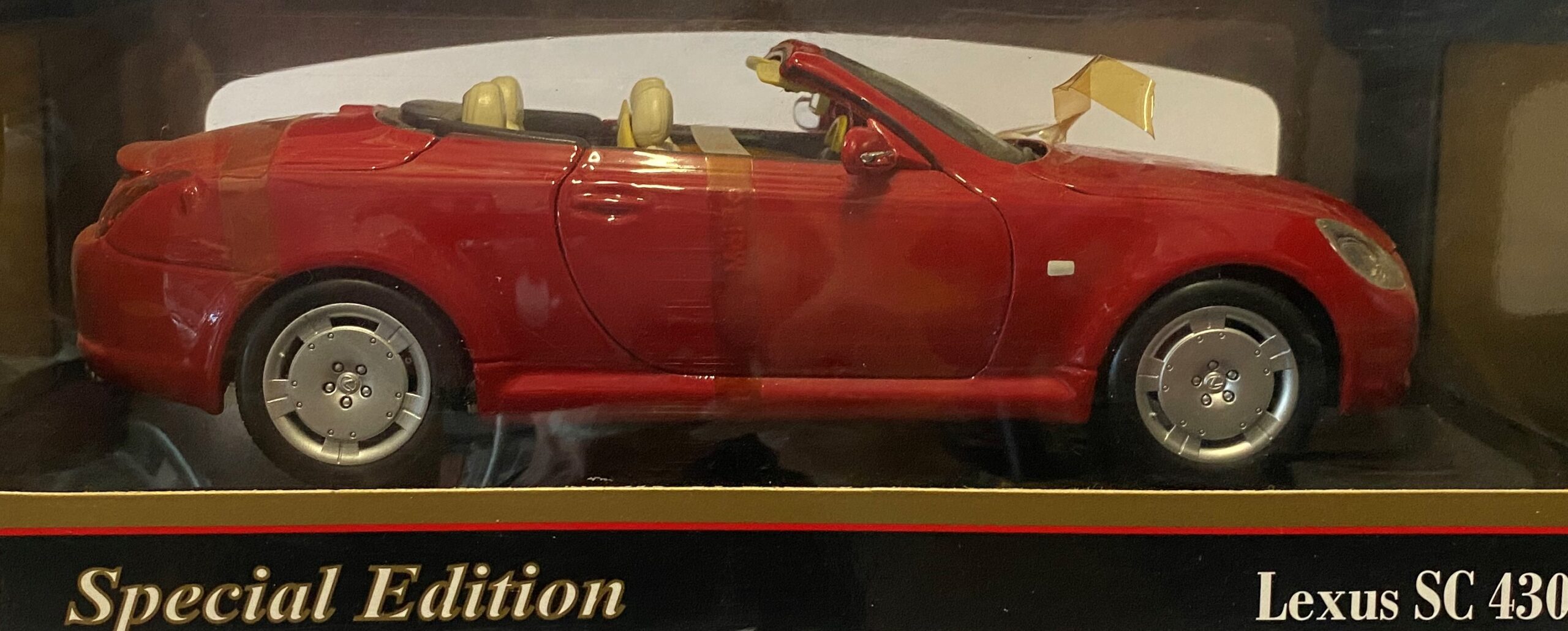 Maisto Lexus SC 430 1:18 - Big Bill's Die Cast