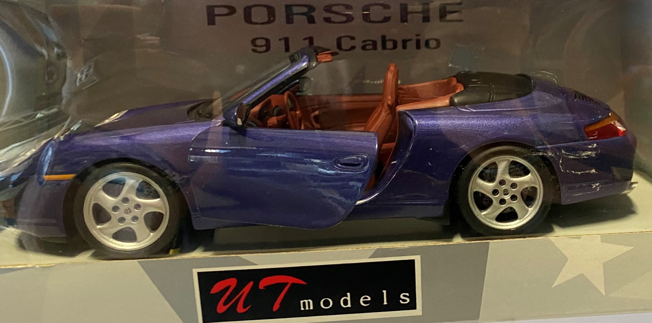 UT Porsche 911 Conv. 1:18 - Big Bill's Die Cast