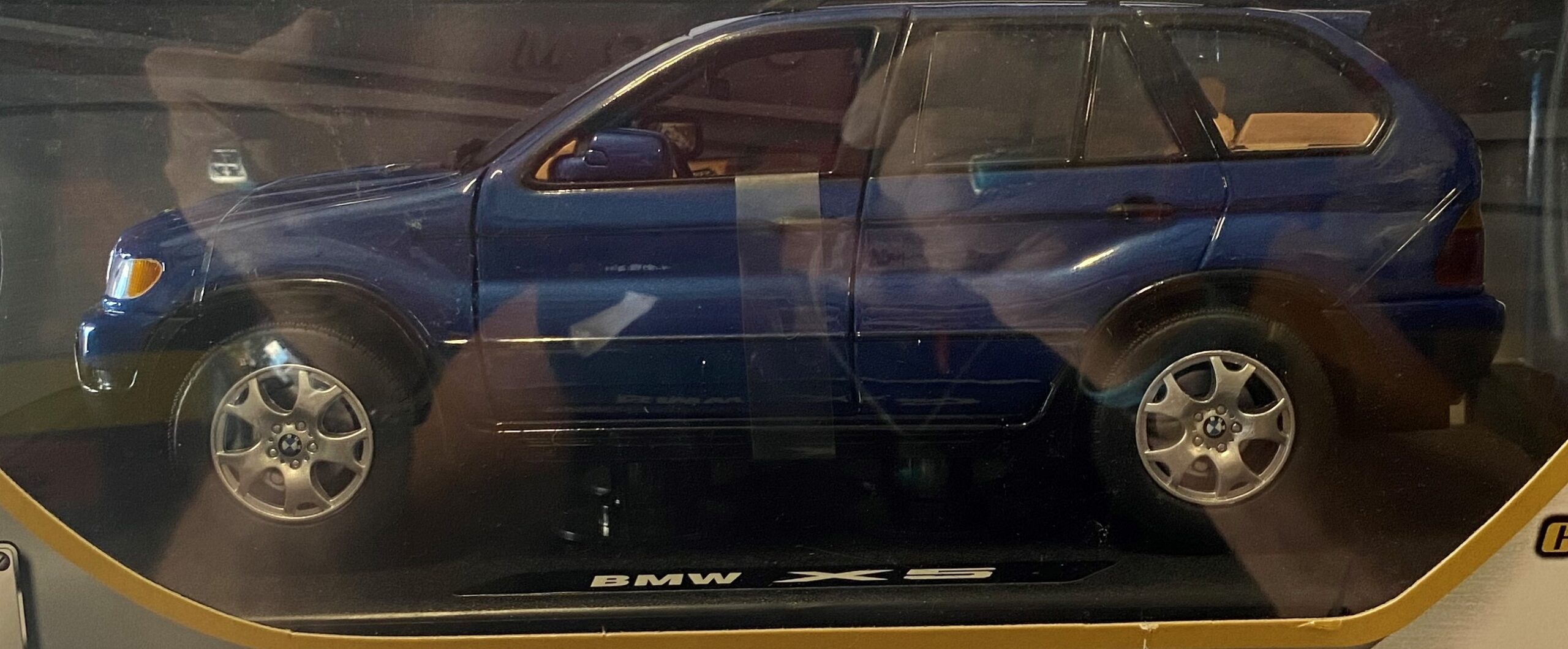 Motor Max BMW X-5 1:18 - Big Bill's Die Cast