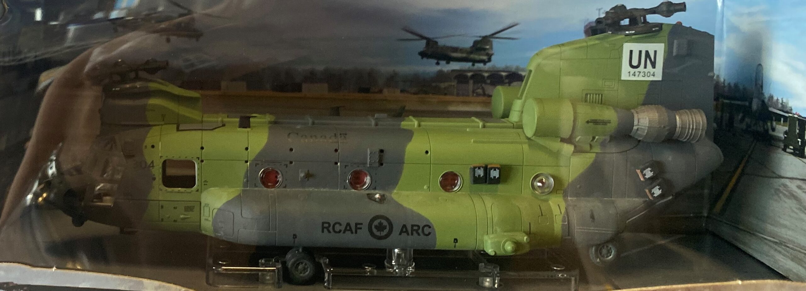 Forces of Valor Chinook RCAF 1:72 - Big Bill's Die Cast