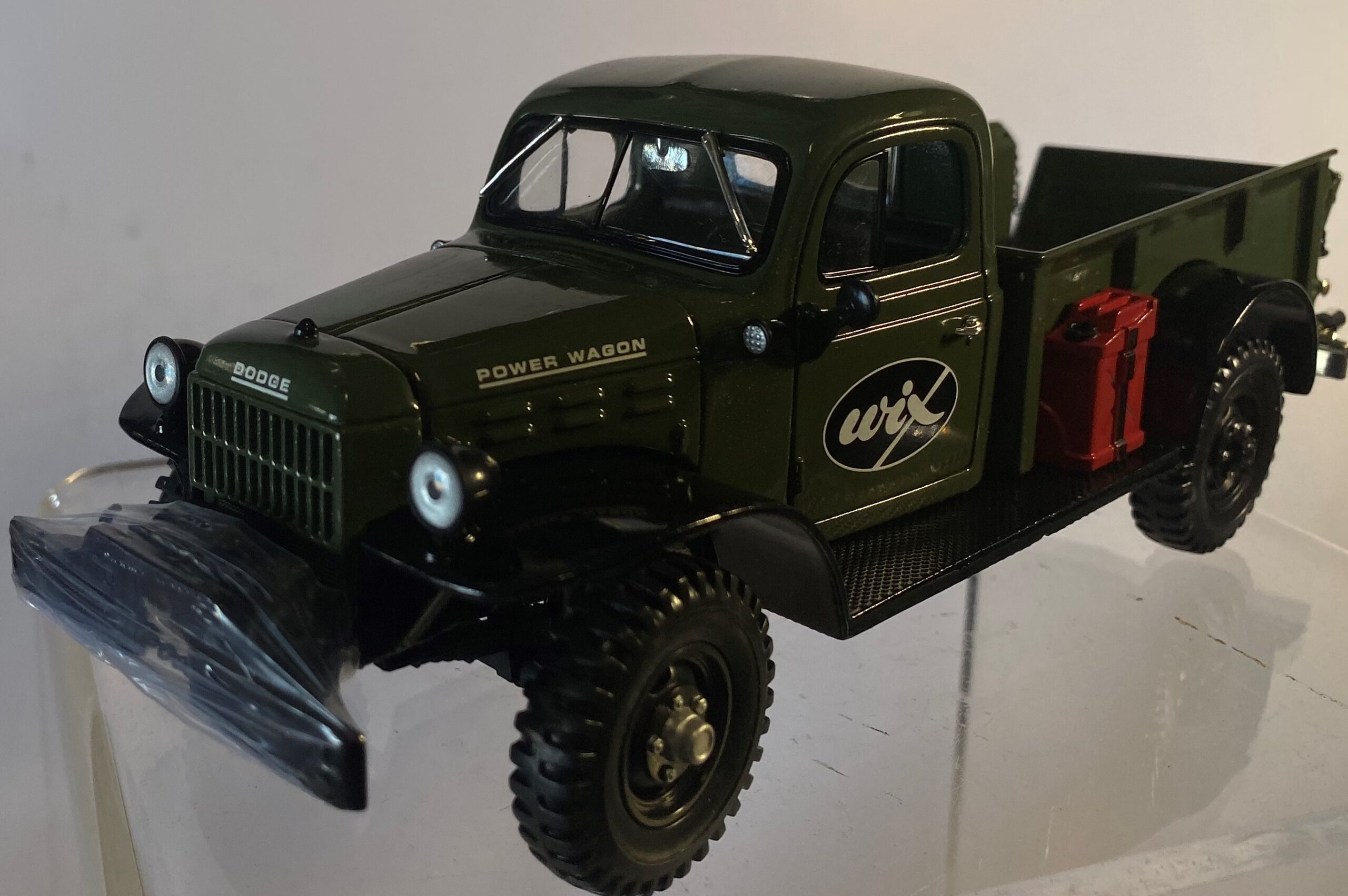 WIX Dodge Power Wagon 1:24 - Big Bill's Die Cast