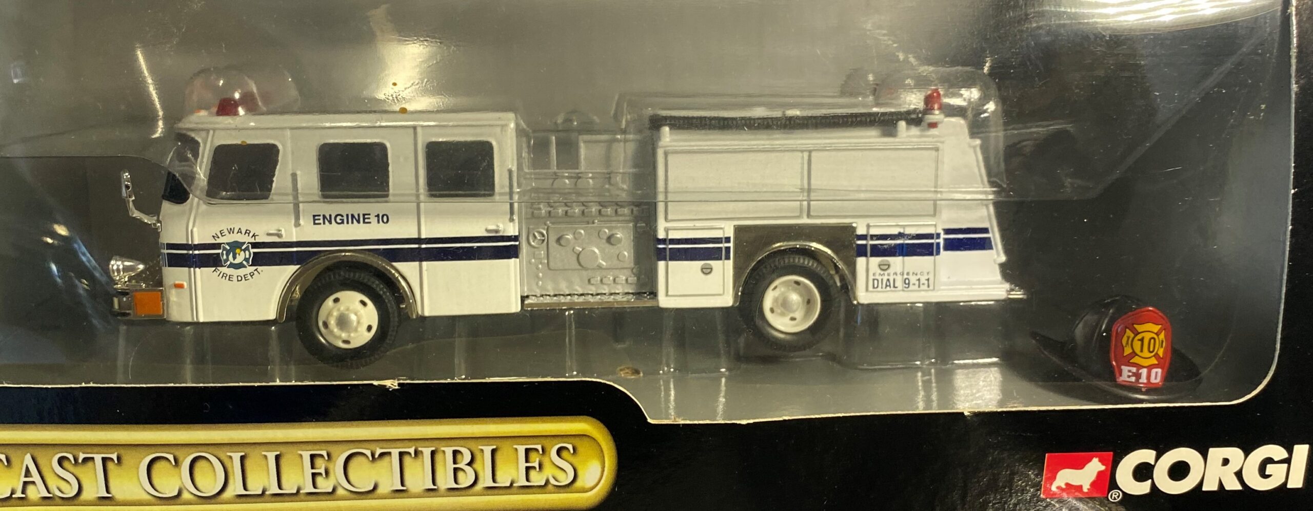 Corgi Fire Truck "Newark 1:50 - Big Bill's Die Cast