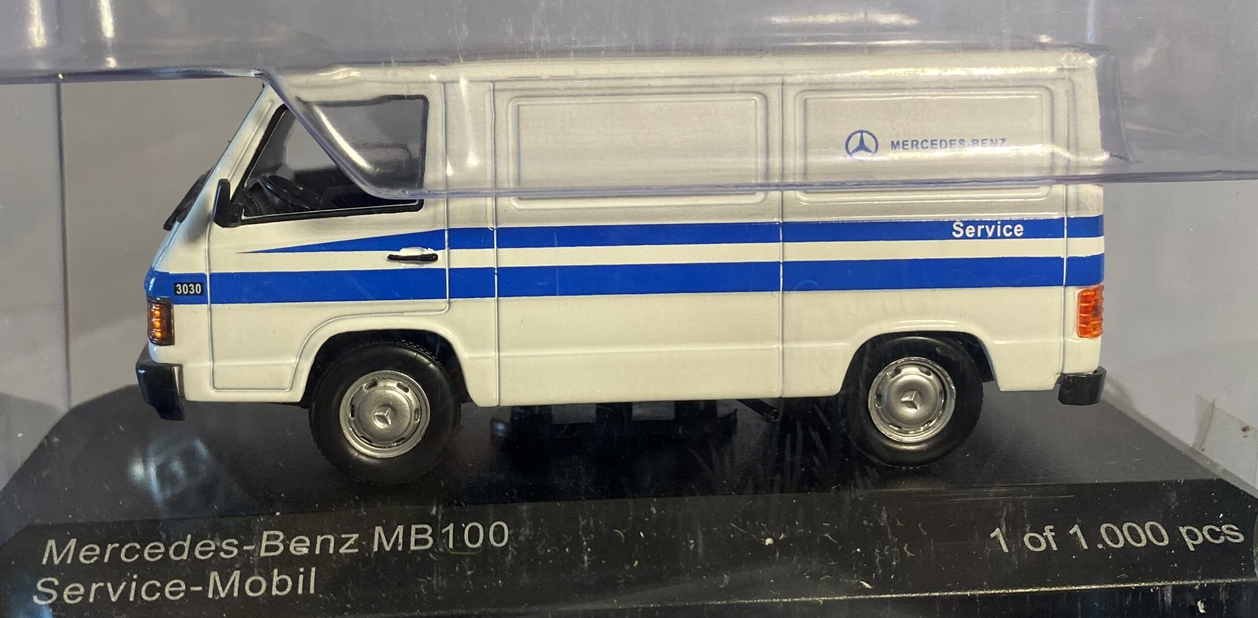 WB Mercedes Benz MB 100 Service 1:43 1of 1000 - Big Bill's Die Cast