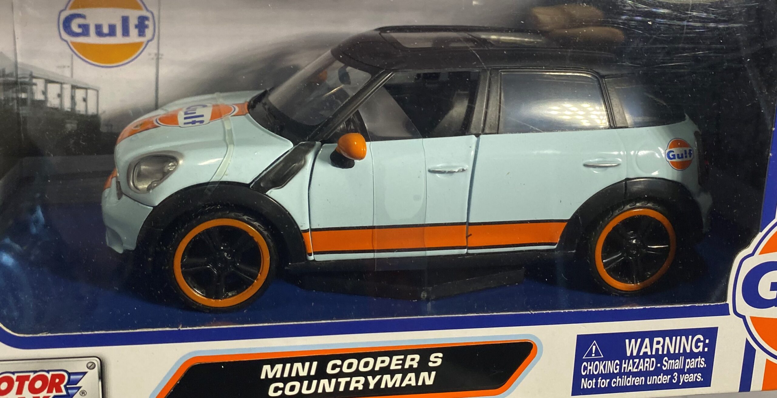 Motor Max Mini Cooper S Countryman (Gulf Colors) 1:24 - Big Bill's Die Cast