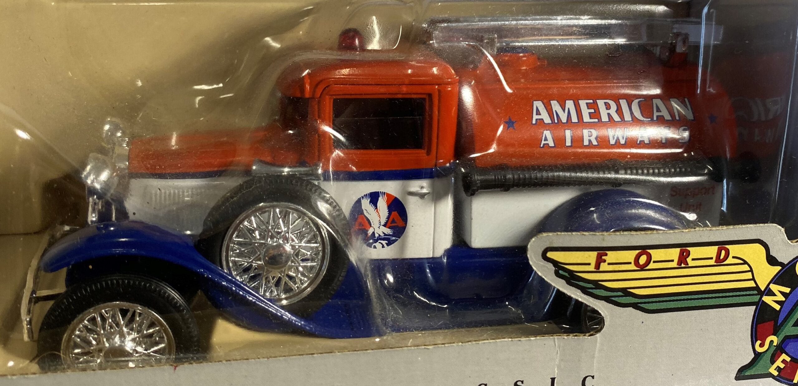 Liberty Classics Ford Model A Pickup (American Airlines ) 1:24 - Big ...