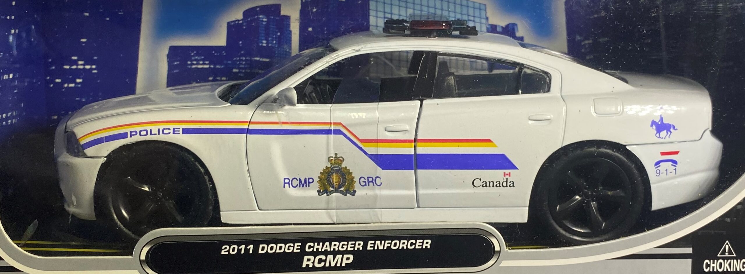 Motor Max '11 Dodge Charger RCMP (Canada) 1:24 - Big Bill's Die Cast