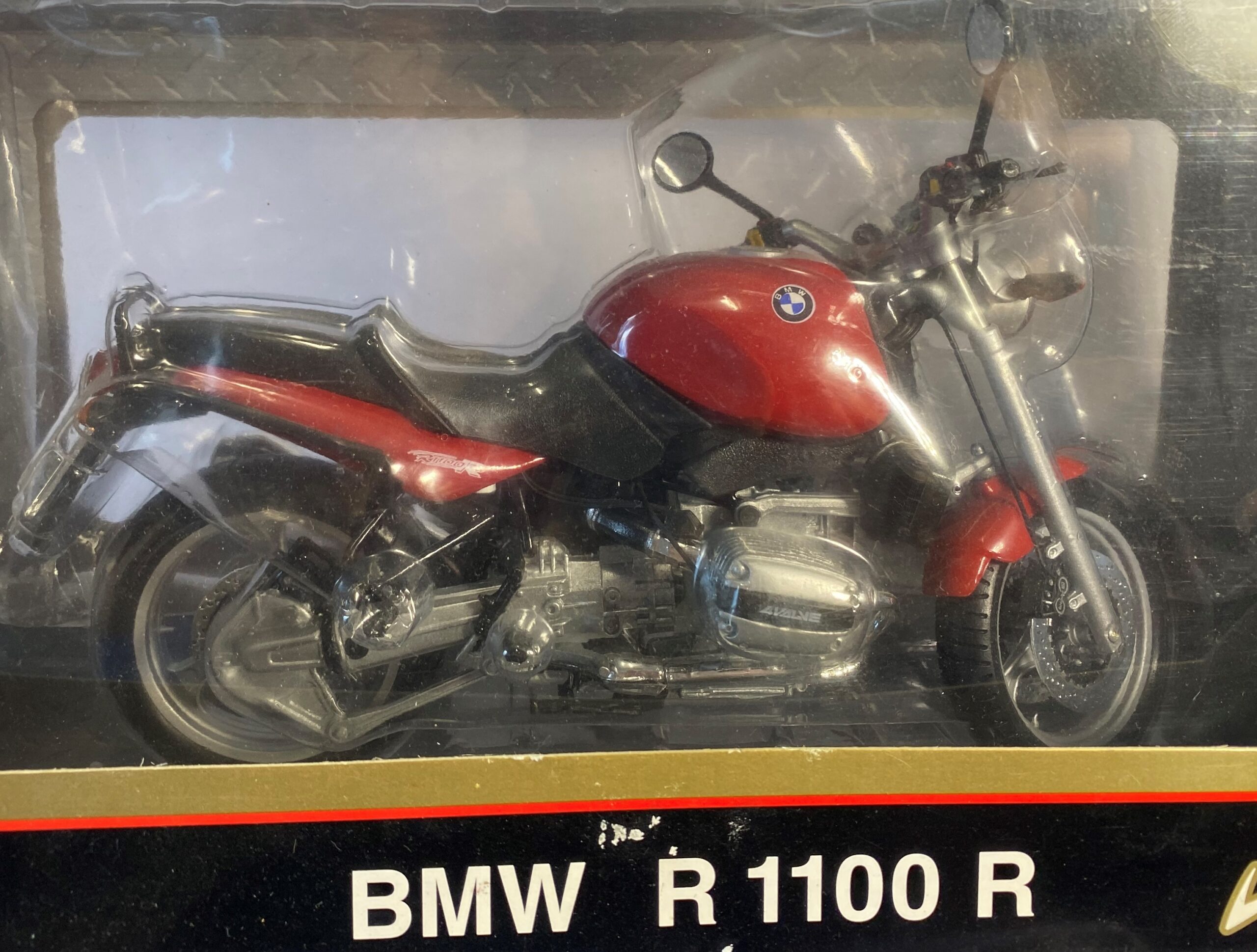Maisto BMW R 1100 R Motorcycle 1:12 - Big Bill's Die Cast