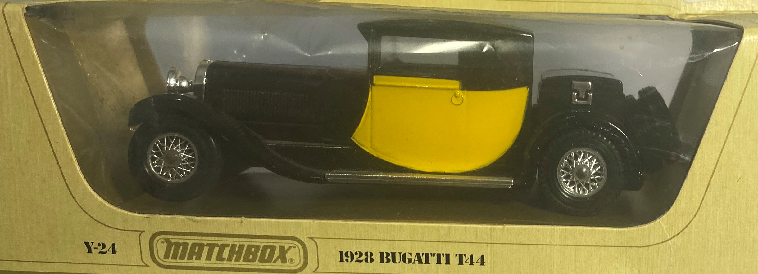 Matchbox "28 Bugatti T44 Md. In England 1:43 - Big Bill's Die Cast