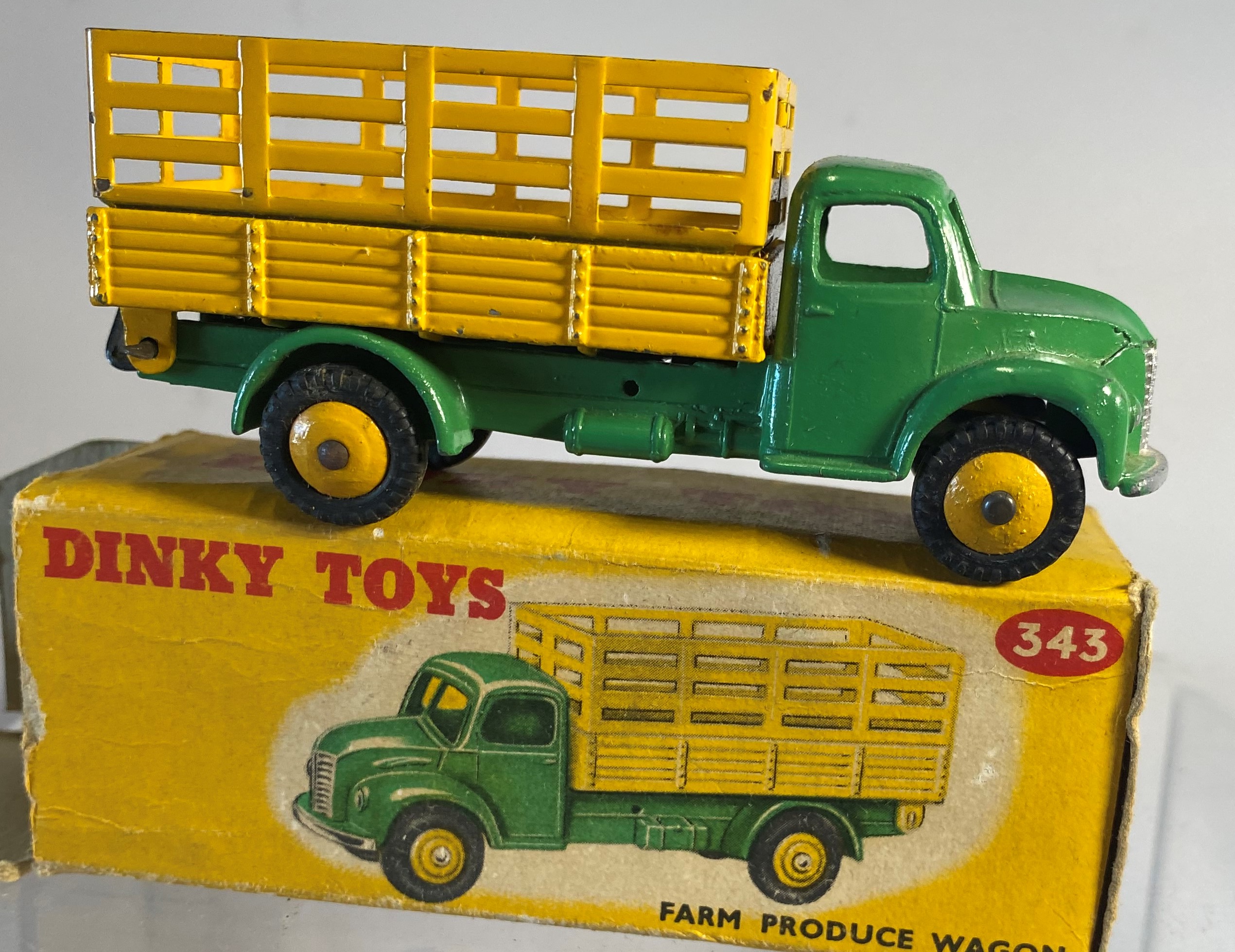 Dinky #343 Farm Produce Wagon Circa !954-64 Md. in GB - Big Bill's Die Cast