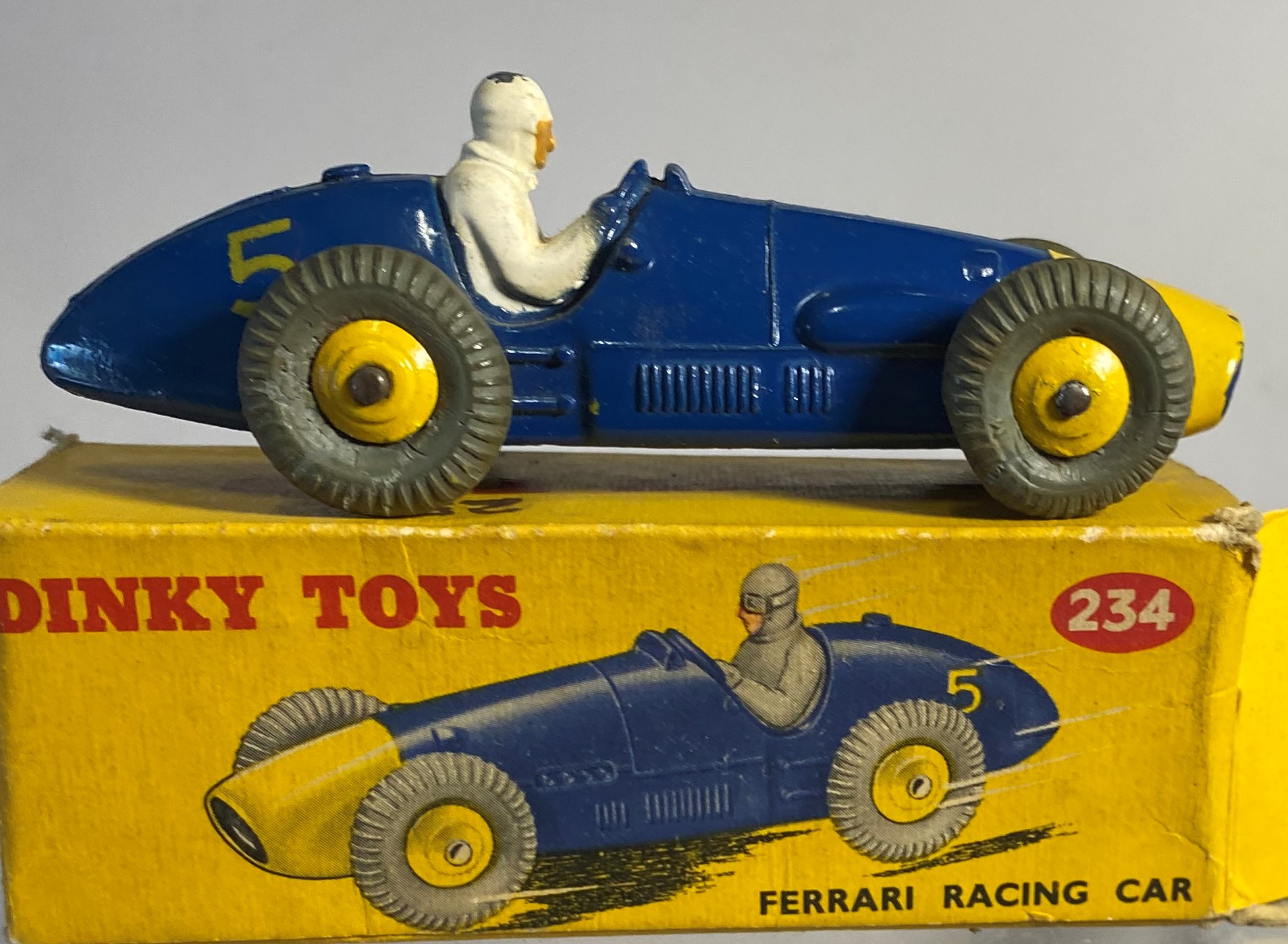 Dinky #234 Ferrari Racing Md. in GB Circa 1954-64 - Big Bill's Die Cast