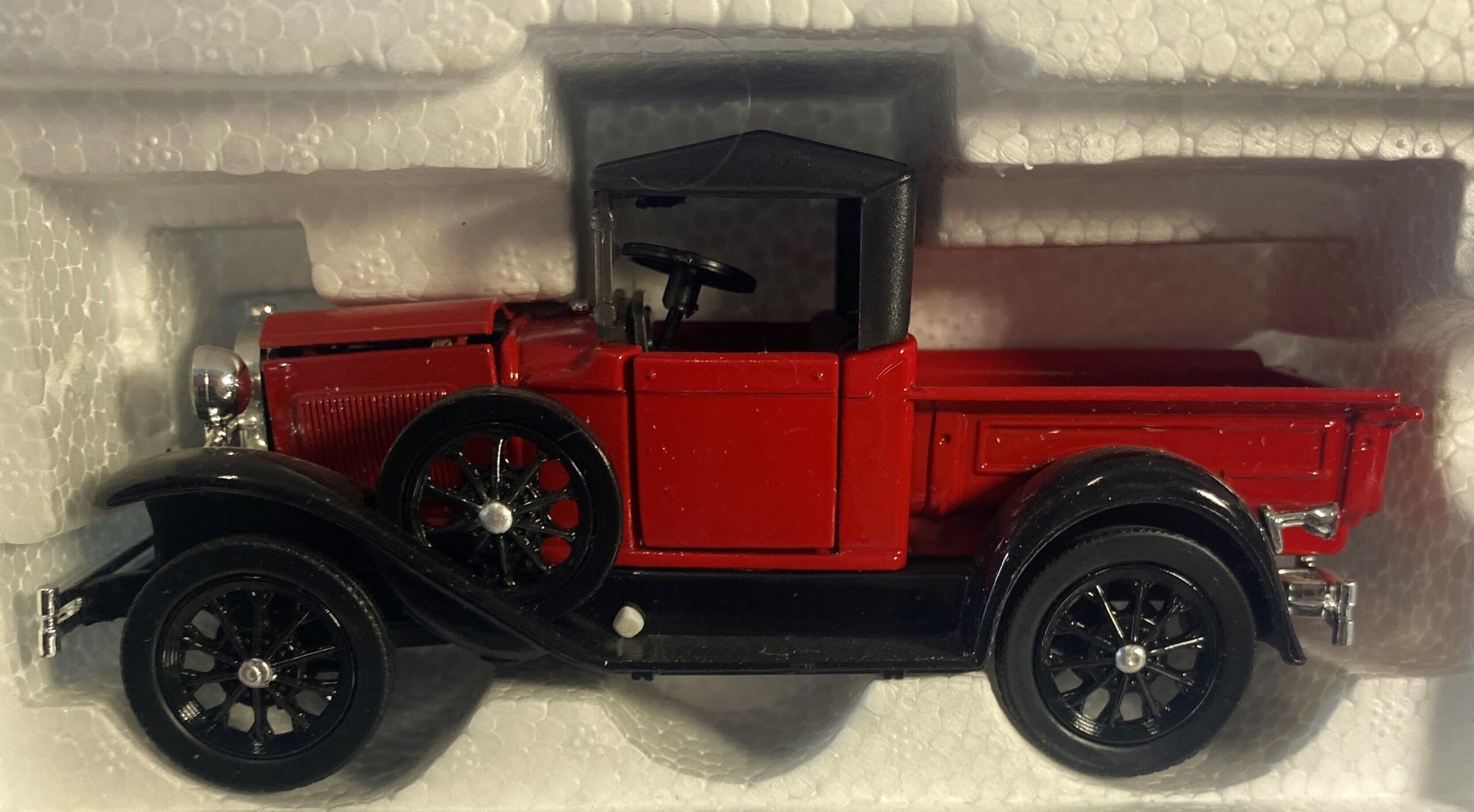 Ford Model T Pickup Convertible - Big Bill's Die Cast