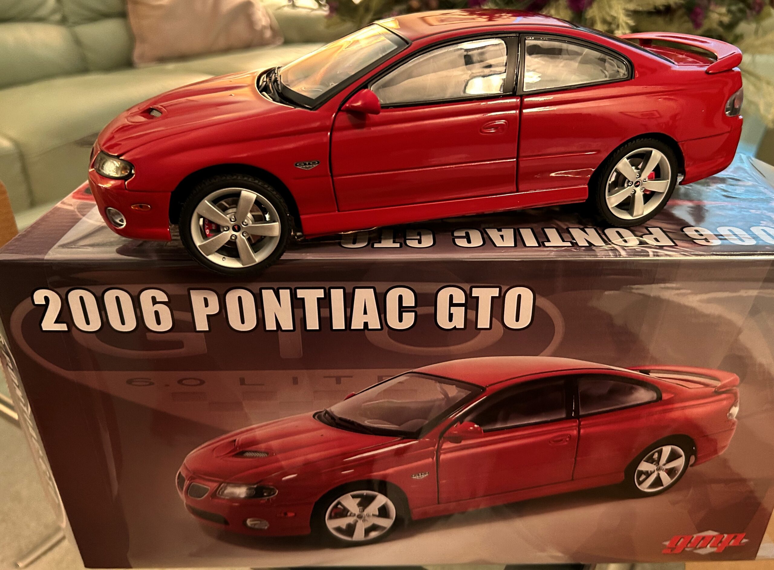 GMP '06 Pontiac GTO (one of 420) 1:18 Also in black - Big Bill's Die Cast